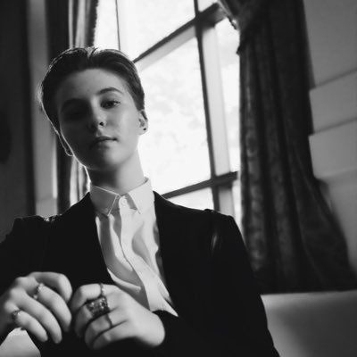 Jess Benko - Akkorde (2), Video (2), Texte (2)